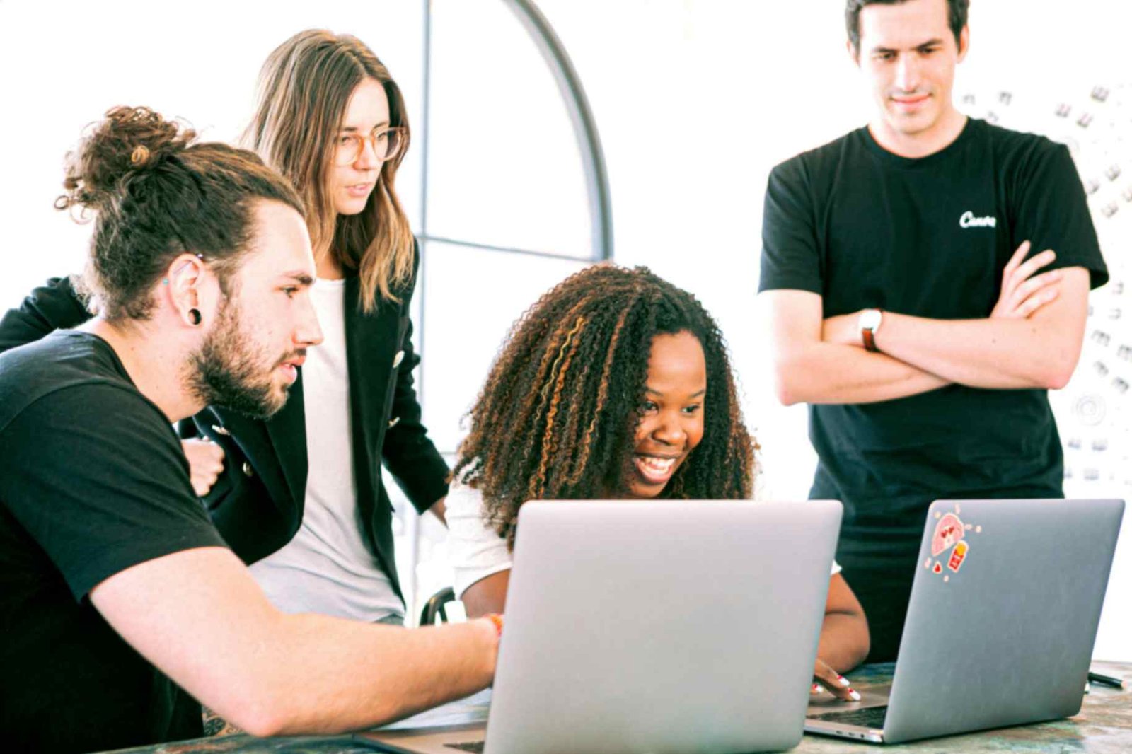 Brand Community: How to Build Yours + 10 Examples of Brand Communities