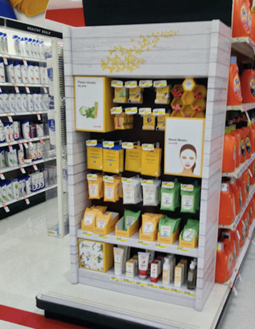10 Examples of Awesome Retail End Cap Displays
